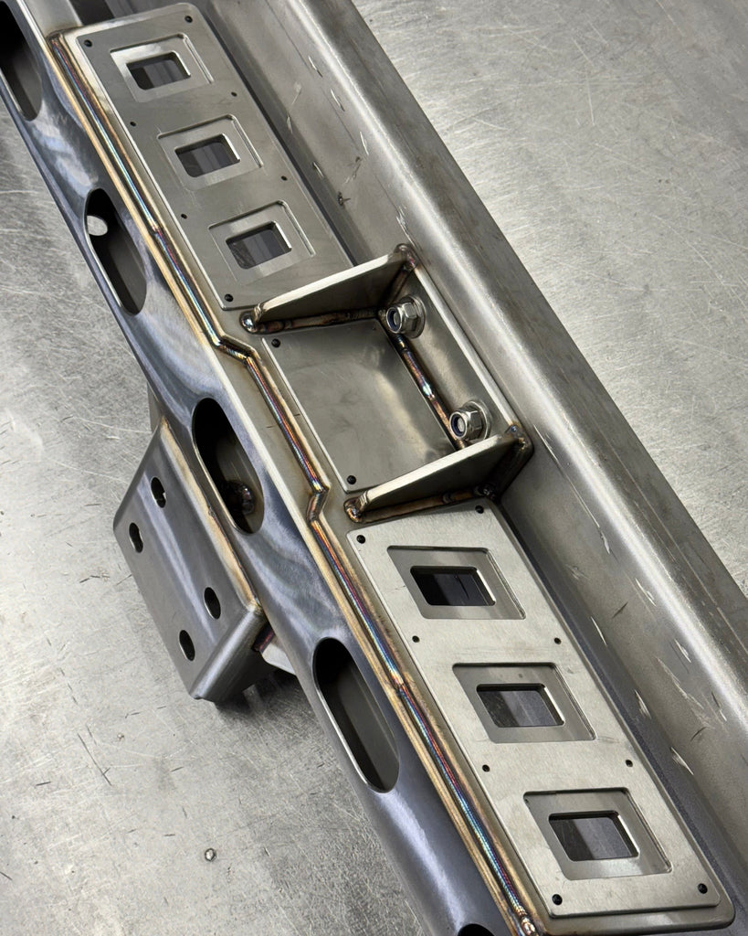 Land Rover Defender Titan Stainless Steel Tow Rear Step – Uproar 4x4