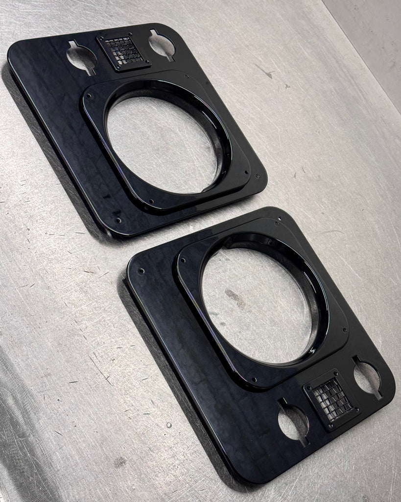 Land Rover Defender Mesh Vent Metal Headlight Surrounds – Uproar 4x4