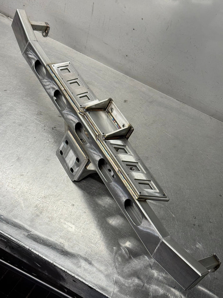 Land Rover Defender Titan Stainless Steel Tow Rear Step – Uproar 4x4