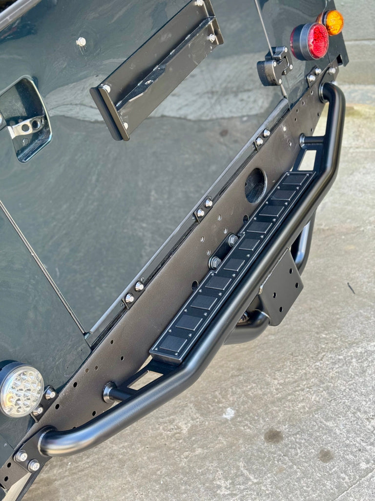 Land Rover Defender Stainless Steel NAS Rear Step. – Uproar 4x4