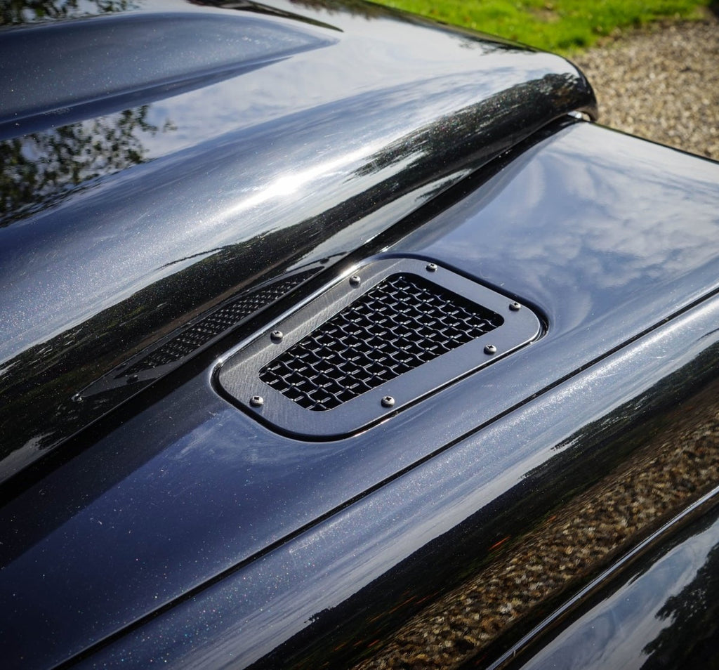 Land Rover Defender Stainless Steel Mesh Wing Top Vents – Uproar 4x4