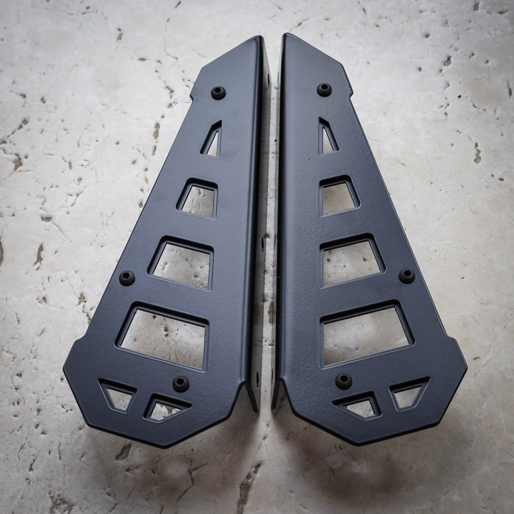 Land Rover Defender Stainless Steel Mudflap Brackets – Uproar 4x4
